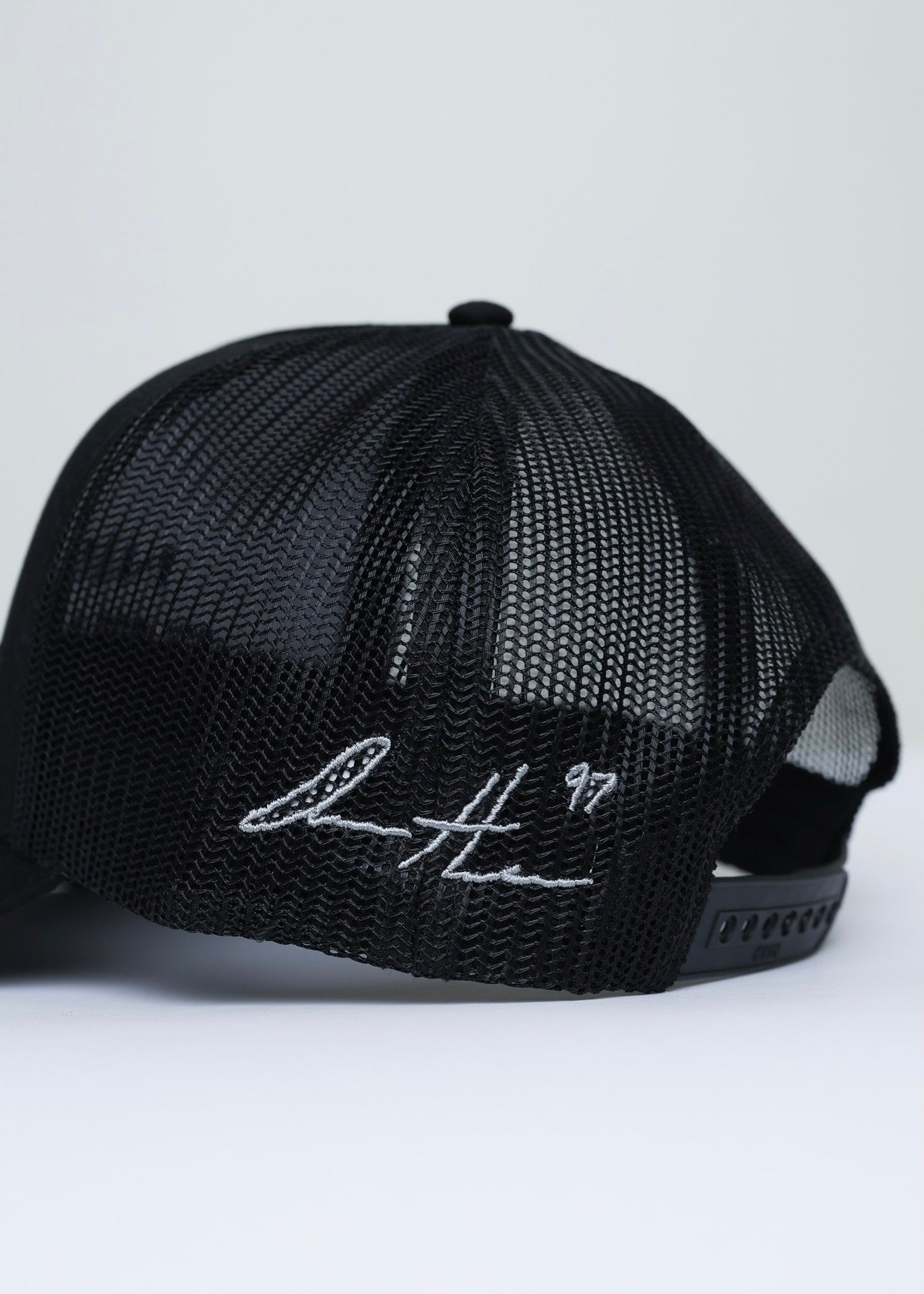 Aidan Hutchinson Official Merchandise: The House of Hutch